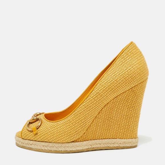 Gucci | Shoes | Gucci Mustard Raffia Charlotte Horsebit Peep Toe Wedge ...